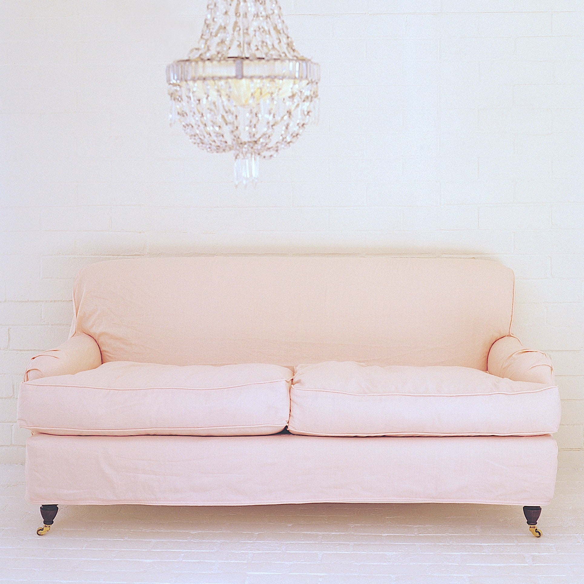 Beecroft Sofa by Rachel Ashwell® – Rachel Ashwell Shabby Chic Couture